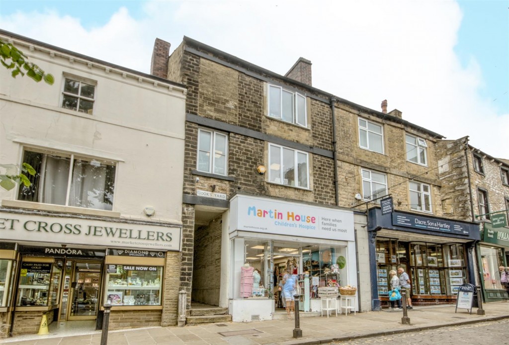 Sheep Street, Skipton, Retail